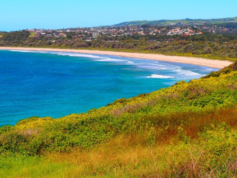 Kiama Surf Beach Location, Views and Photos