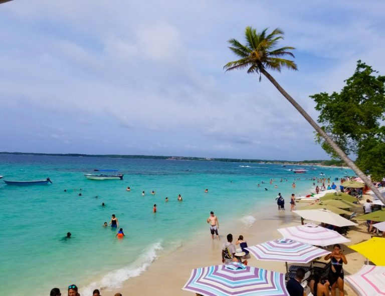 Isla Baru Colombia | The Ultimate Travellers Guide